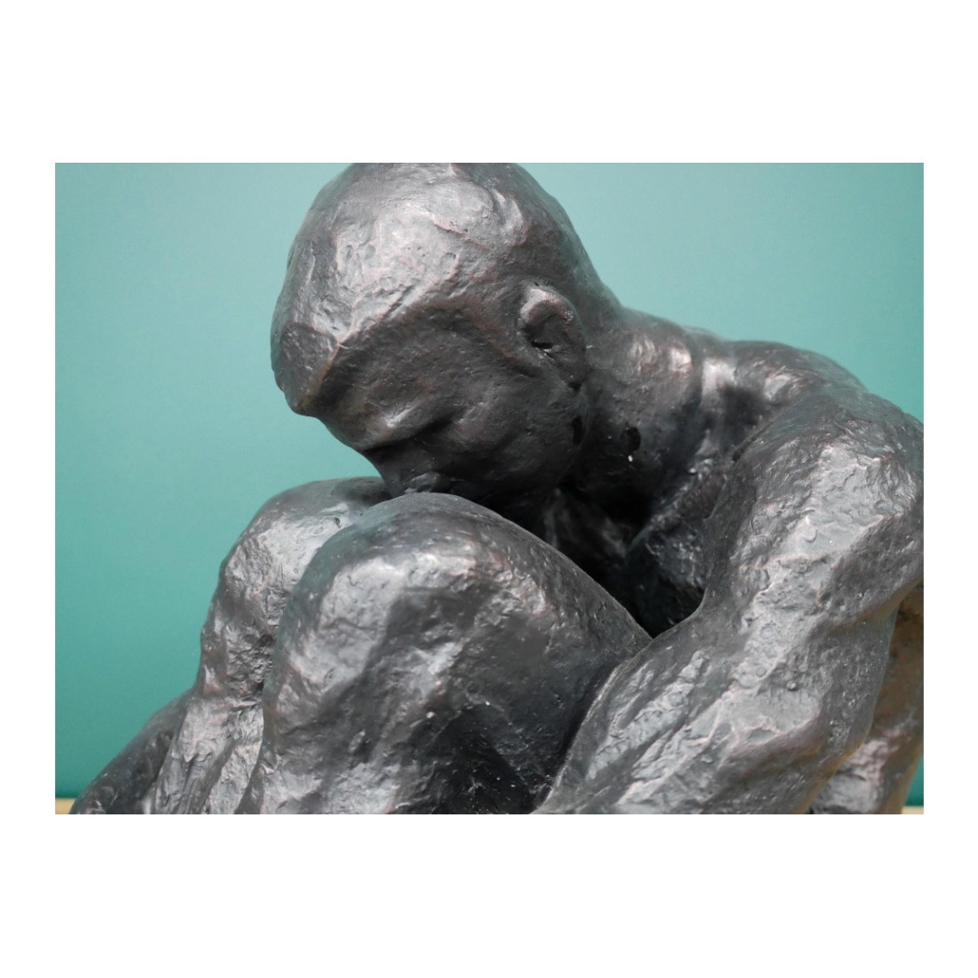 Statue homme assis en résine 40 cm